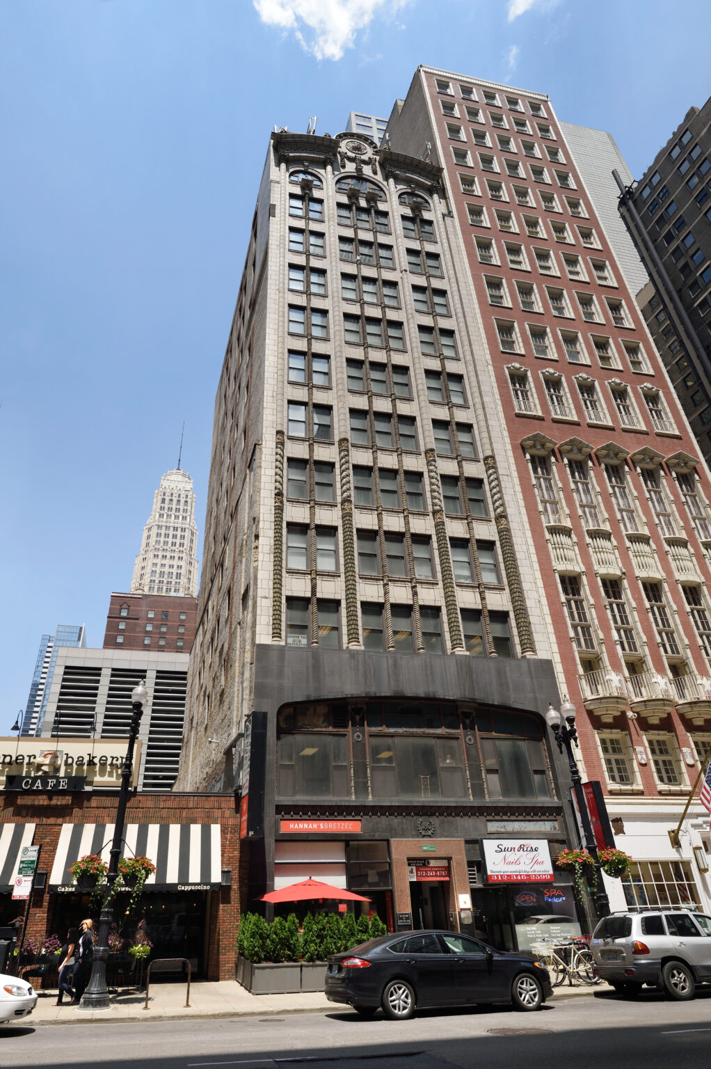 180 West Washington